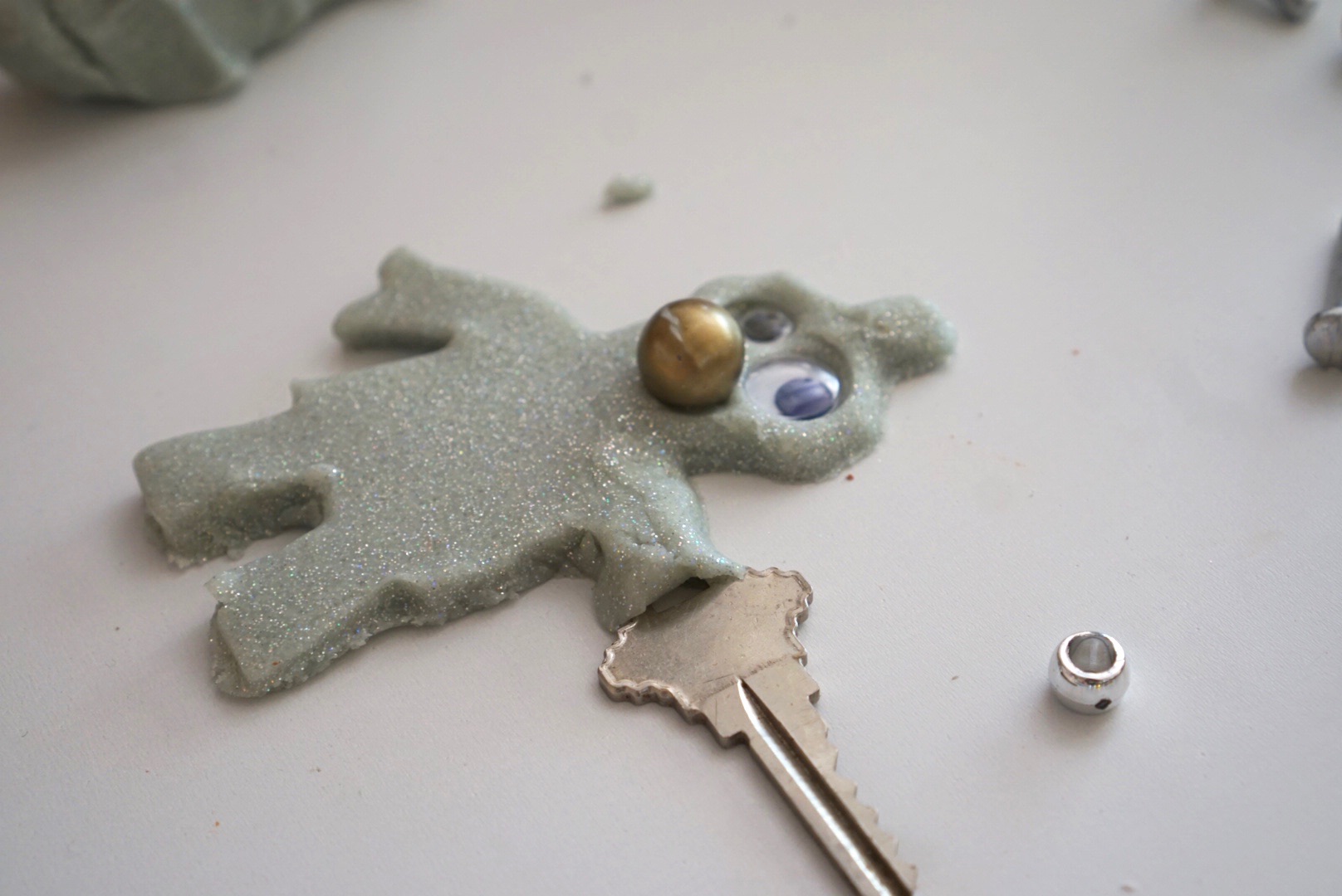 BUILD-A-ROBOT PLAY DOUGH KIT • U Ready, Teddy?